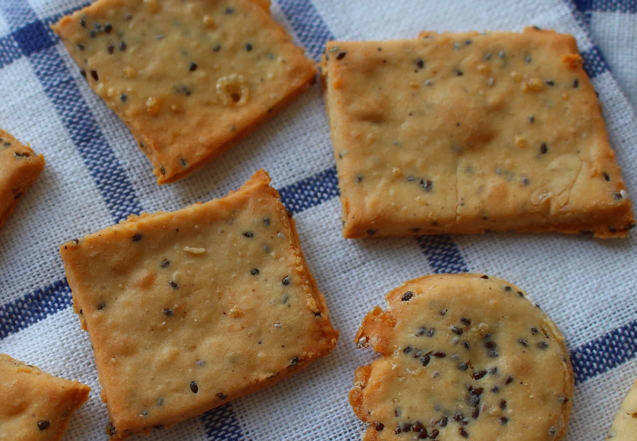 Recette crackers au froment et aux graines mélangées - Spécial Gastronomie